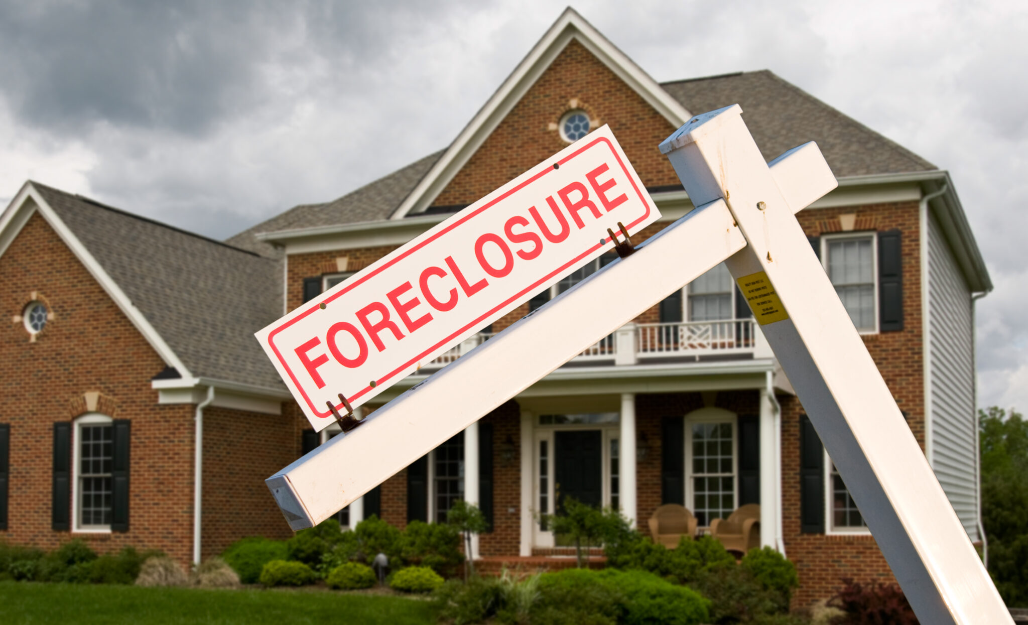 Foreclosure Filings Spike in First Half of 2025 - The MortgagePoint